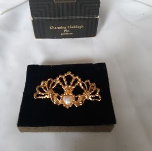 Avon | Jewelry | Vintage Avon Claddagh Pin | Poshmark